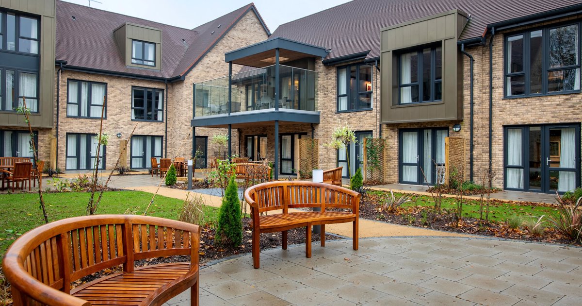 Cambridge Grove Care Home in Cambridge | Residential & Dementia Care