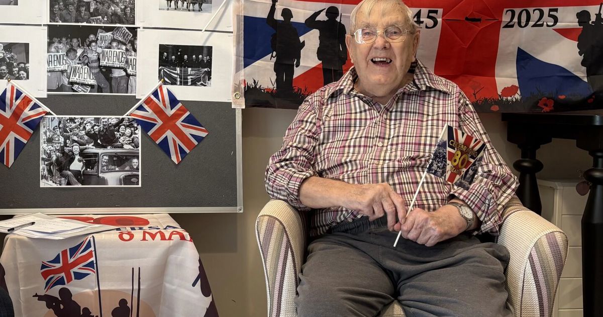Bedford care home residents recall special memories from VE Day