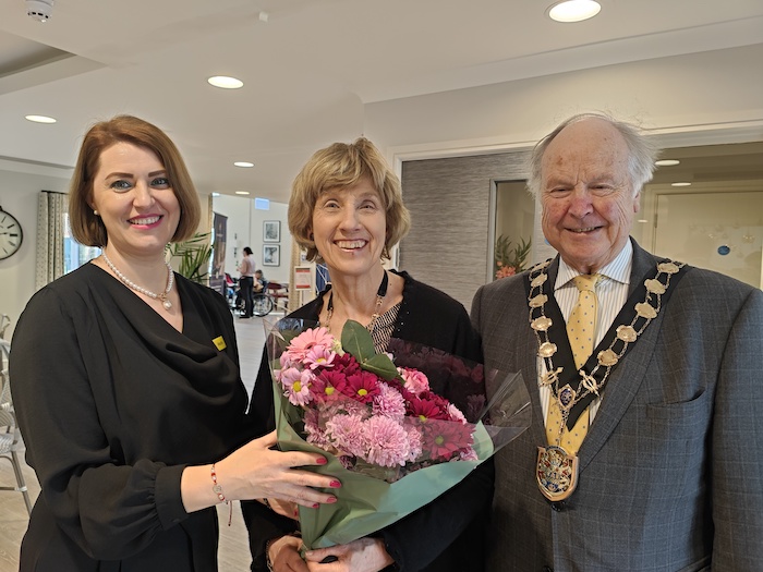 Betty And Peter Celebrate 70th Anniversary With Mayor And Mayoress